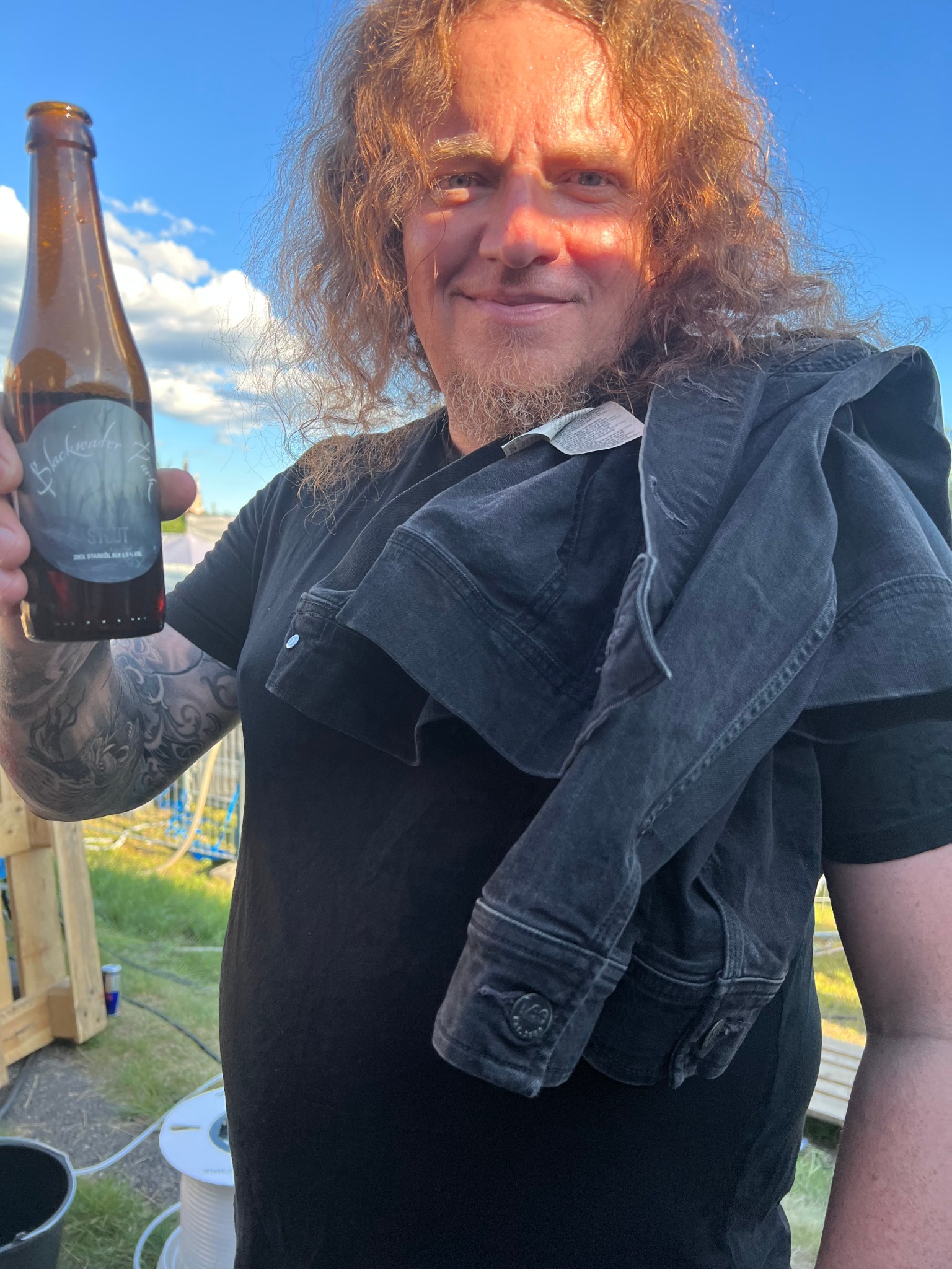 Bröl – en gräsklipparöl till Midsommarrocken – Mellbystrands Livescen